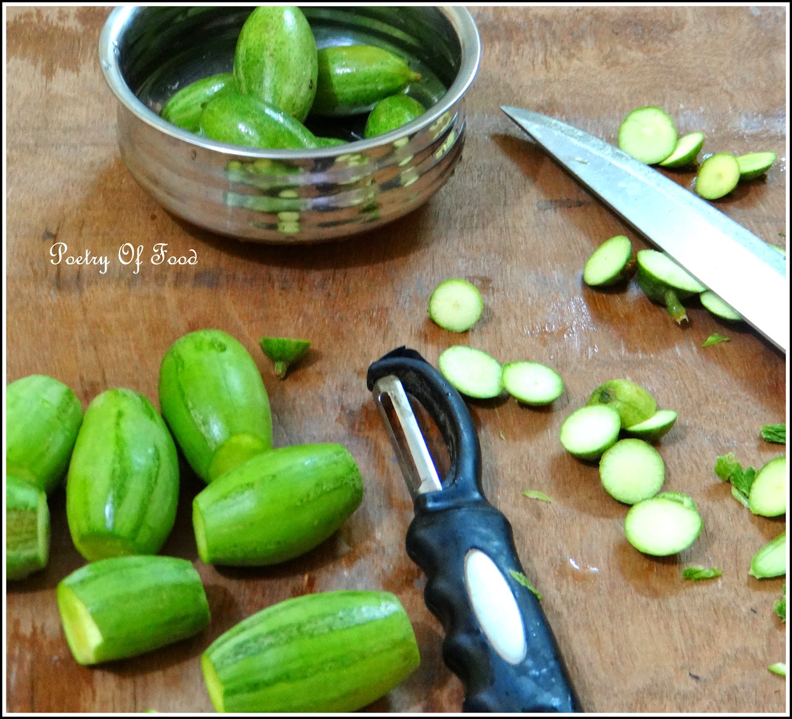 Poetry of Food: Potoler Dorma....!! Potoler Dolma....!! Prawn Stuffed Pointed Gourd Curry ....!!!!