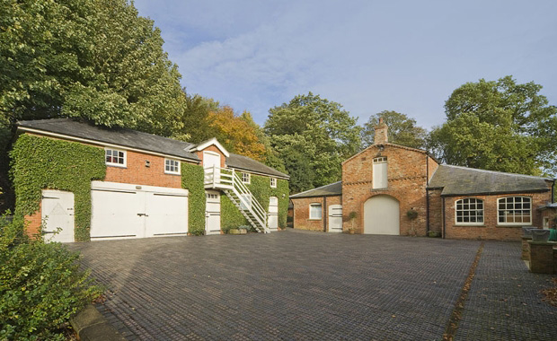 Did Daniel Craig Do It in Spilsby? - GARDEN