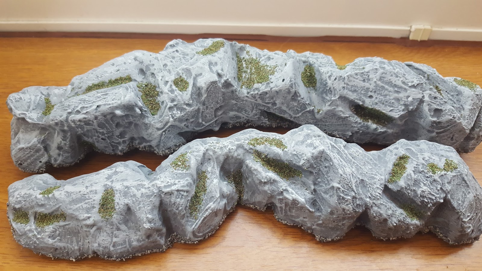 Sylvanians at Primrose Valley: Making Diorama Rocks