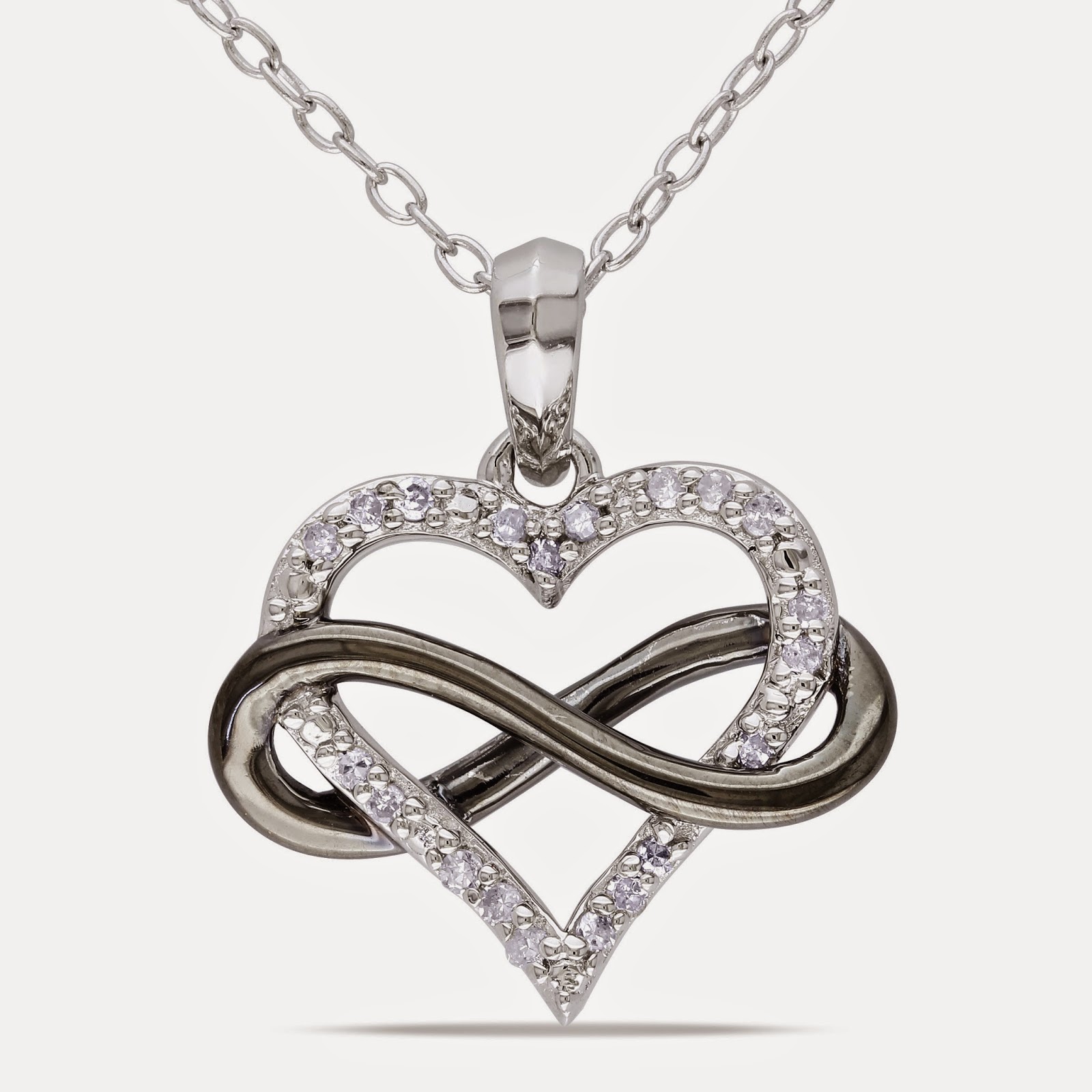 Fashion Accessories Womens And Men Most Beautiful Diamond Necklaces 2015