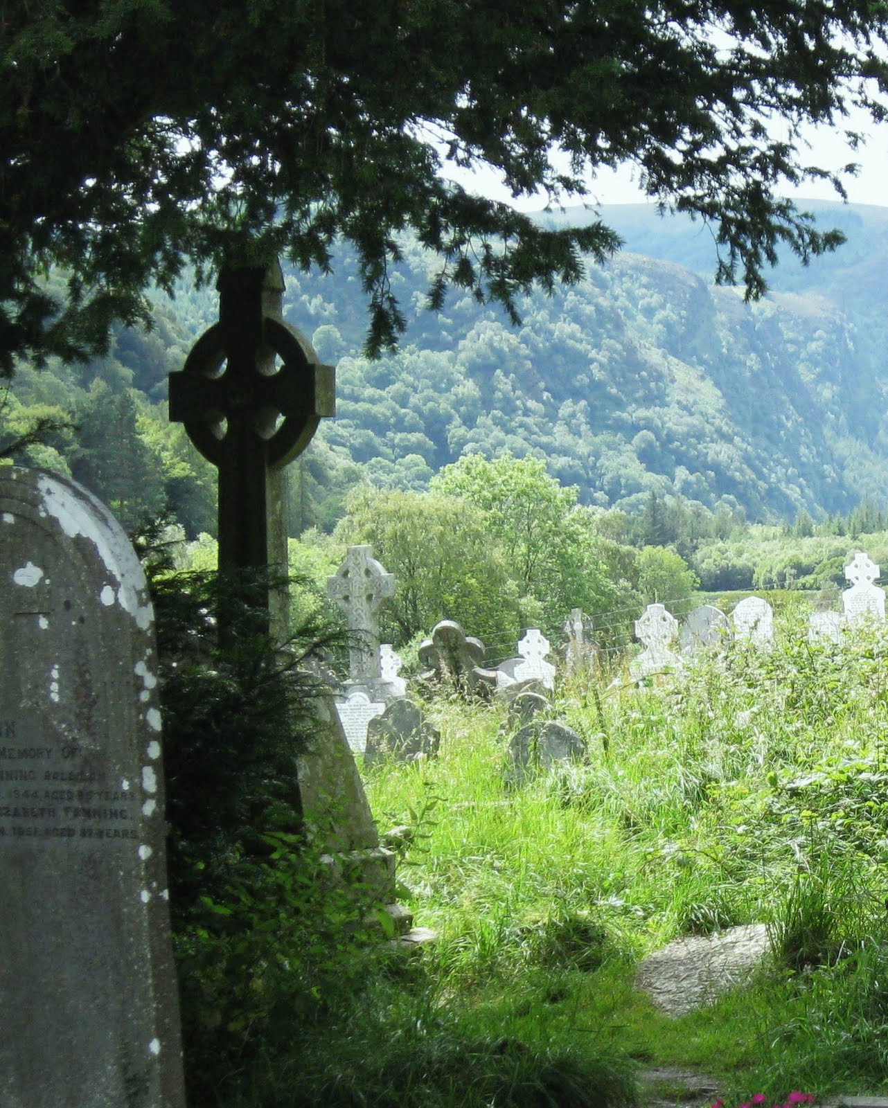 Ultima Thule: Glendalough, St Kelvin's monastic city