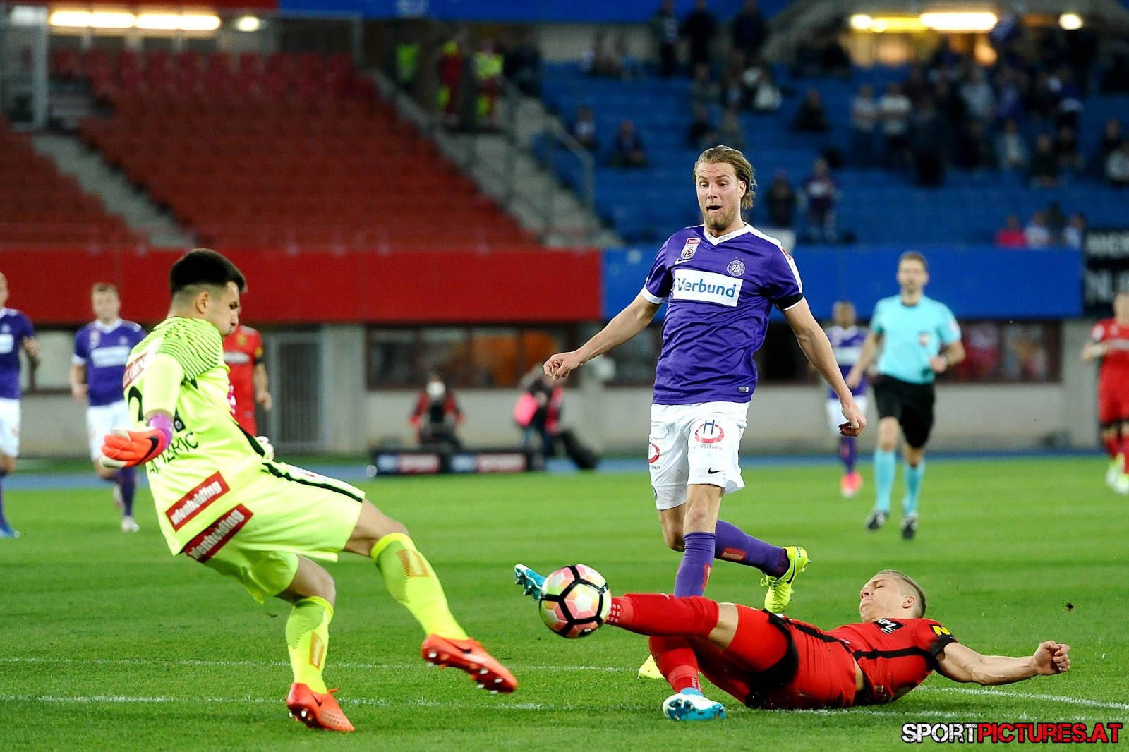 Sports, Groundhopping: Austria Wien - Admira Wacker, Bundesliga ...