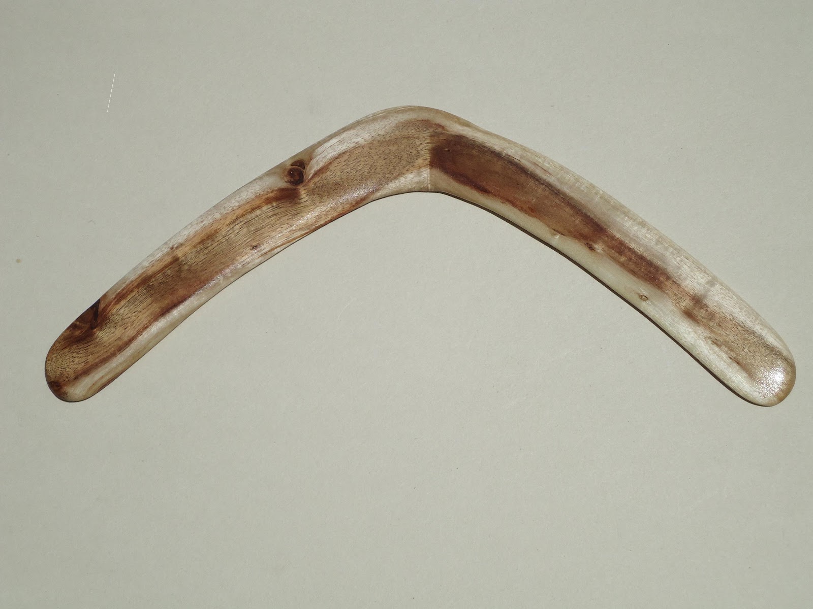 Boomerang, Búmeran, Búmerang