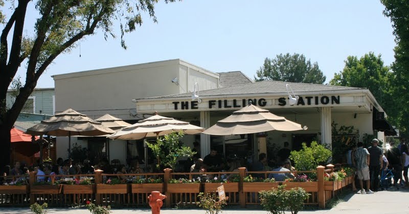 ciao! newport beach: breakfast at the Orange Circle