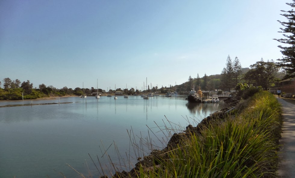 Beyond The Blue Horizon: Yamba - Continuing the holiday photos.