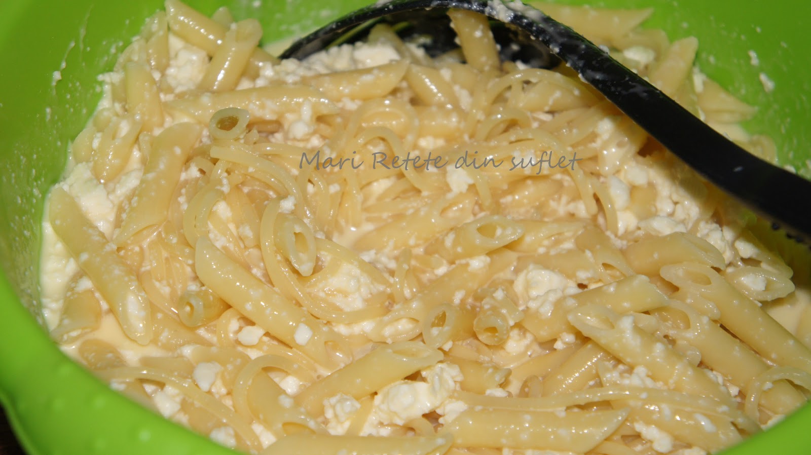 Mări, Retete din suflet: Macaroane cu branza la cuptor