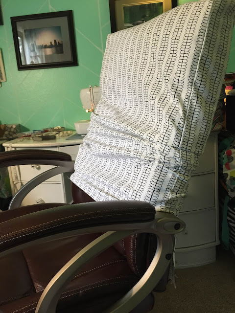 DIY Sunday: Office Chair Cover | The Dabbling Crafter