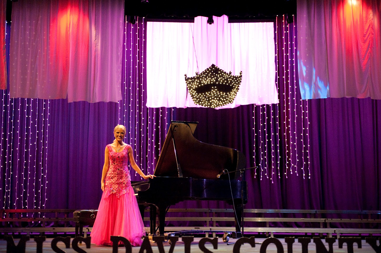 Miss Davis County: Contestants Paper Work