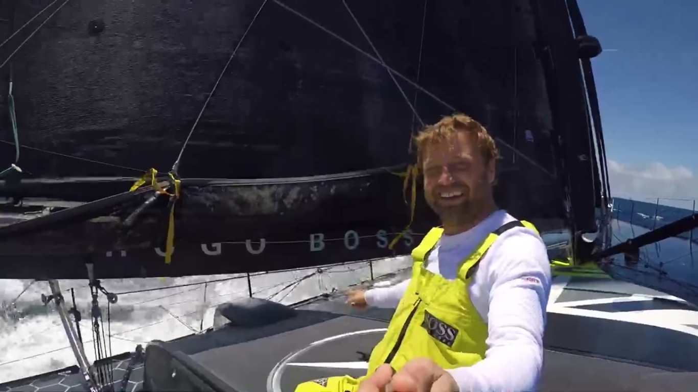Record / Alex Thomson reached the Cape of Good Hope in 17d 22hrs 58mins ...