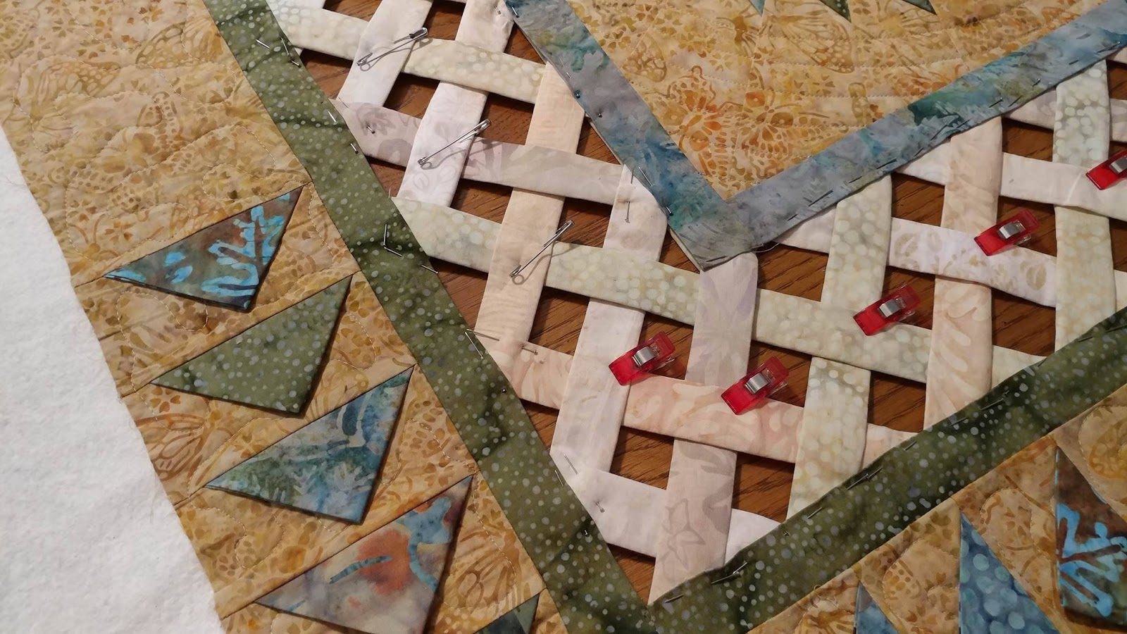 Slice of Pi Quilts: Autumn Lattice Quilt