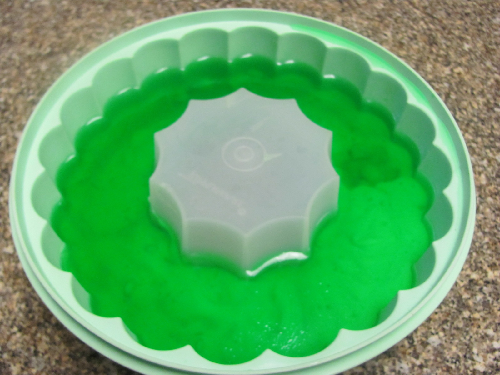 The Wilcox Blog: Blast from the past....jello mold