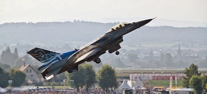 Ελληνες πιλότοι των F-16, βγαλμένοι από την ταινία Top Gun- Απίθανοι ...