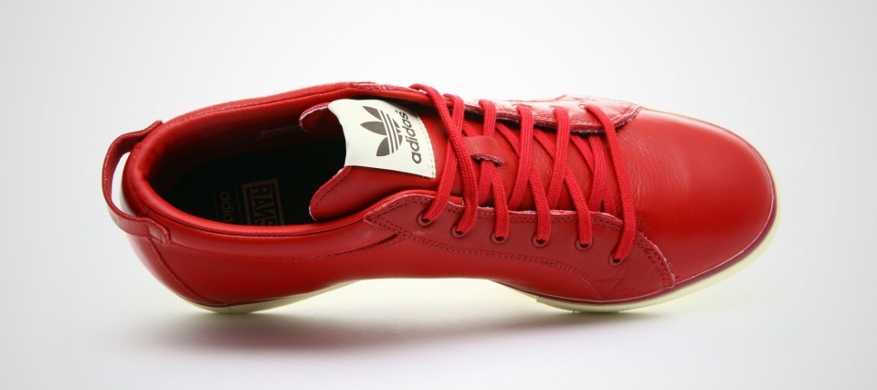 CARI SEPATU: Adidas X Ransom Valley Low-FDT