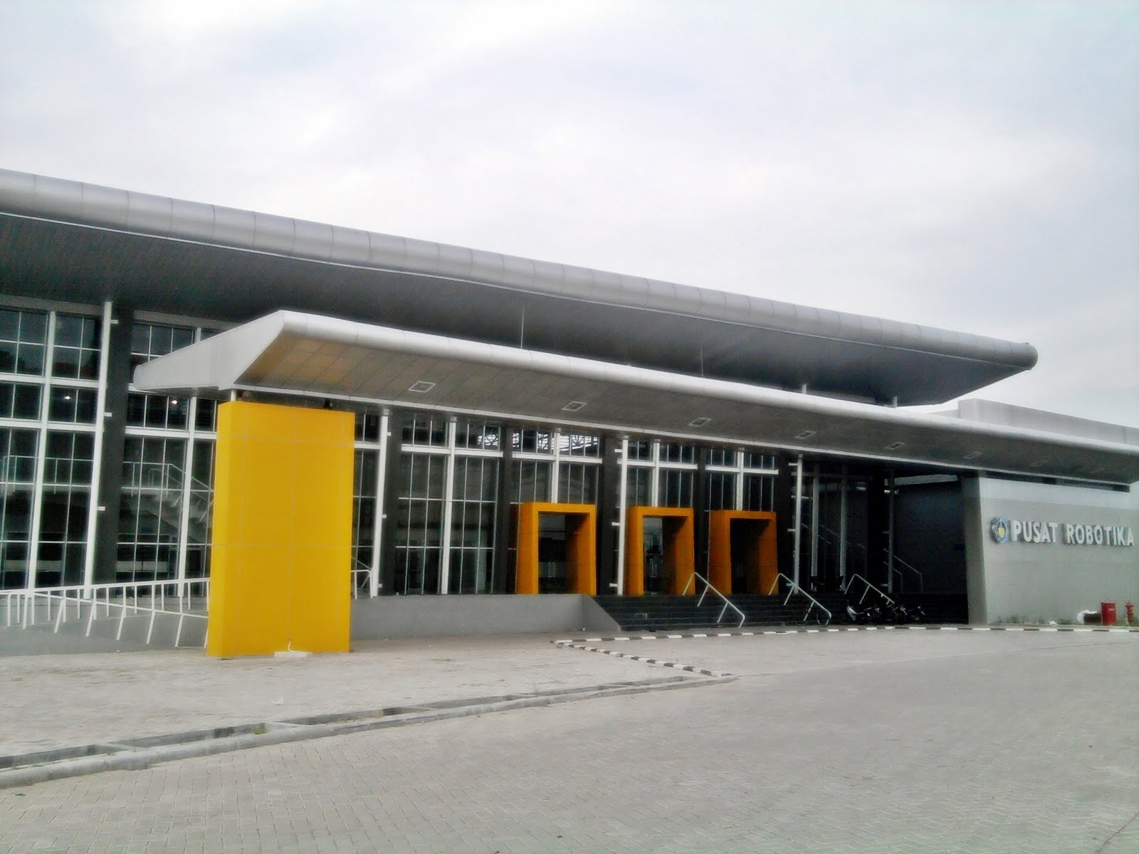 Coretannya BRILIANTA: Sekilas Tentang Kampus ITS Surabaya (Institut ...