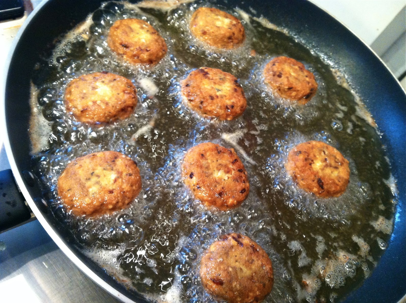 Auria's Malaysian Kitchen: Mum's You-Can't-Eat-Just-One Fish Croquettes