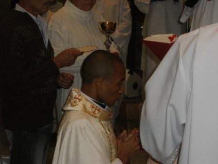 Eduardo Castro: Inhambupense padre José Paim é ordenado em São Paulo