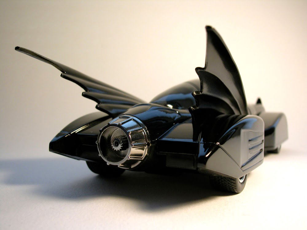 Under the Giant Penny: Corgi 2000 1/18 Scale Batmobile (2004)