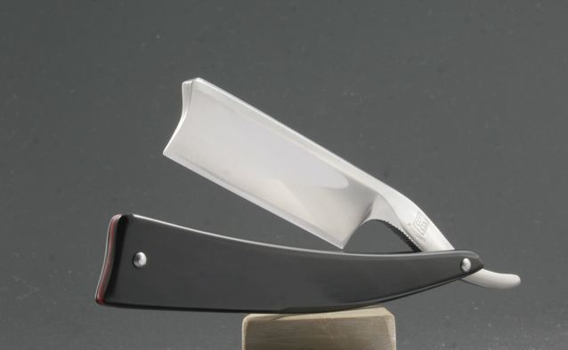 A Razors Tale: Custom Straight Razors