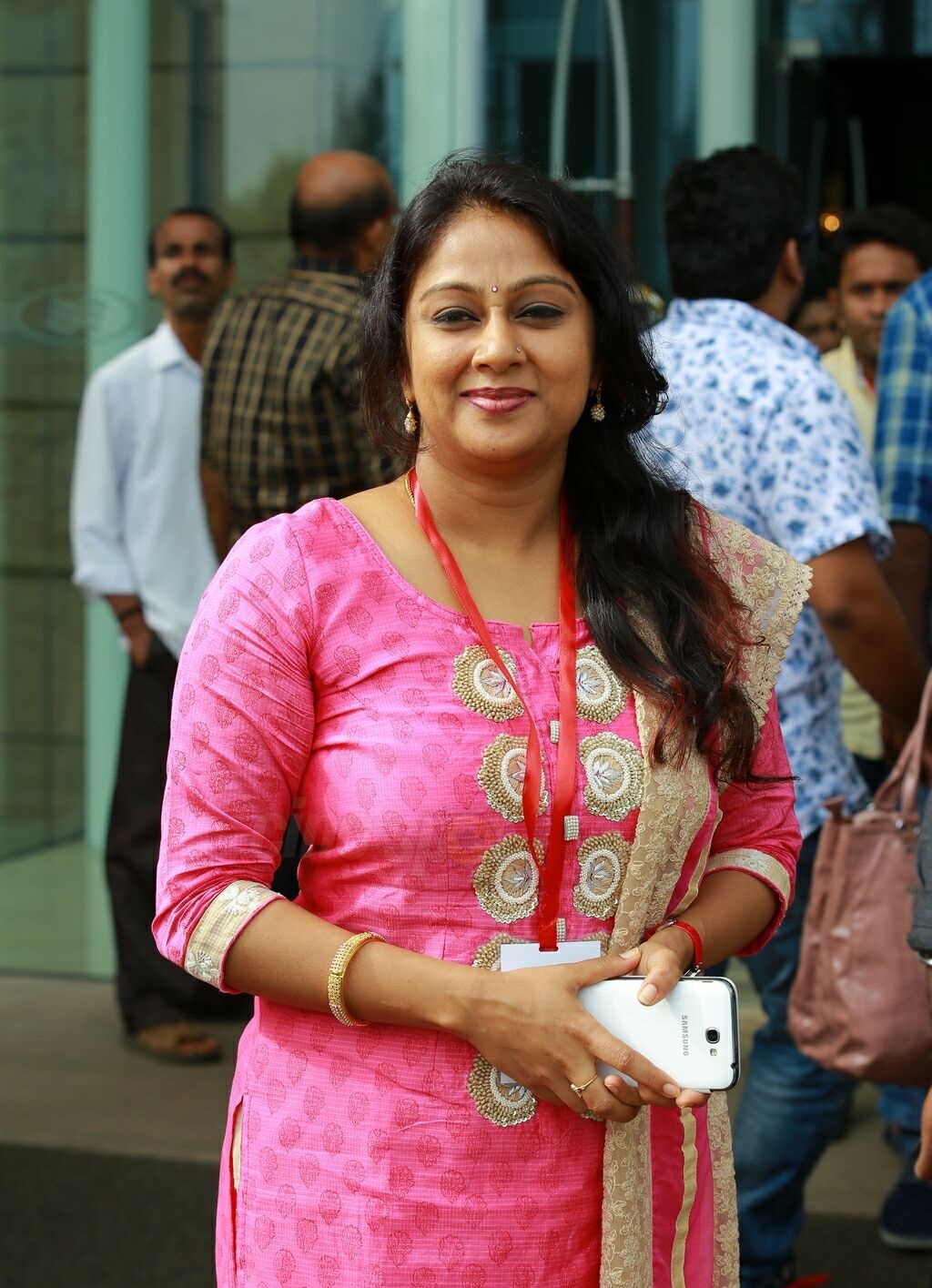 Chippy Wiki, Hd Images, Boyfriend, Affairs,Today Updates, Gallery, News