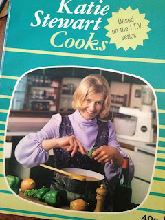 The Frugal Cook: Katie Stewart's apricot teabread