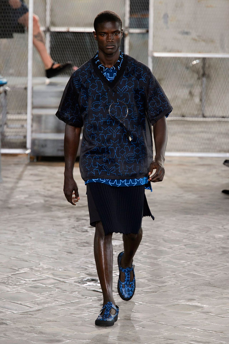 FASHIONFRENICOS: Sacro y profano: Givenchy S/S 2016