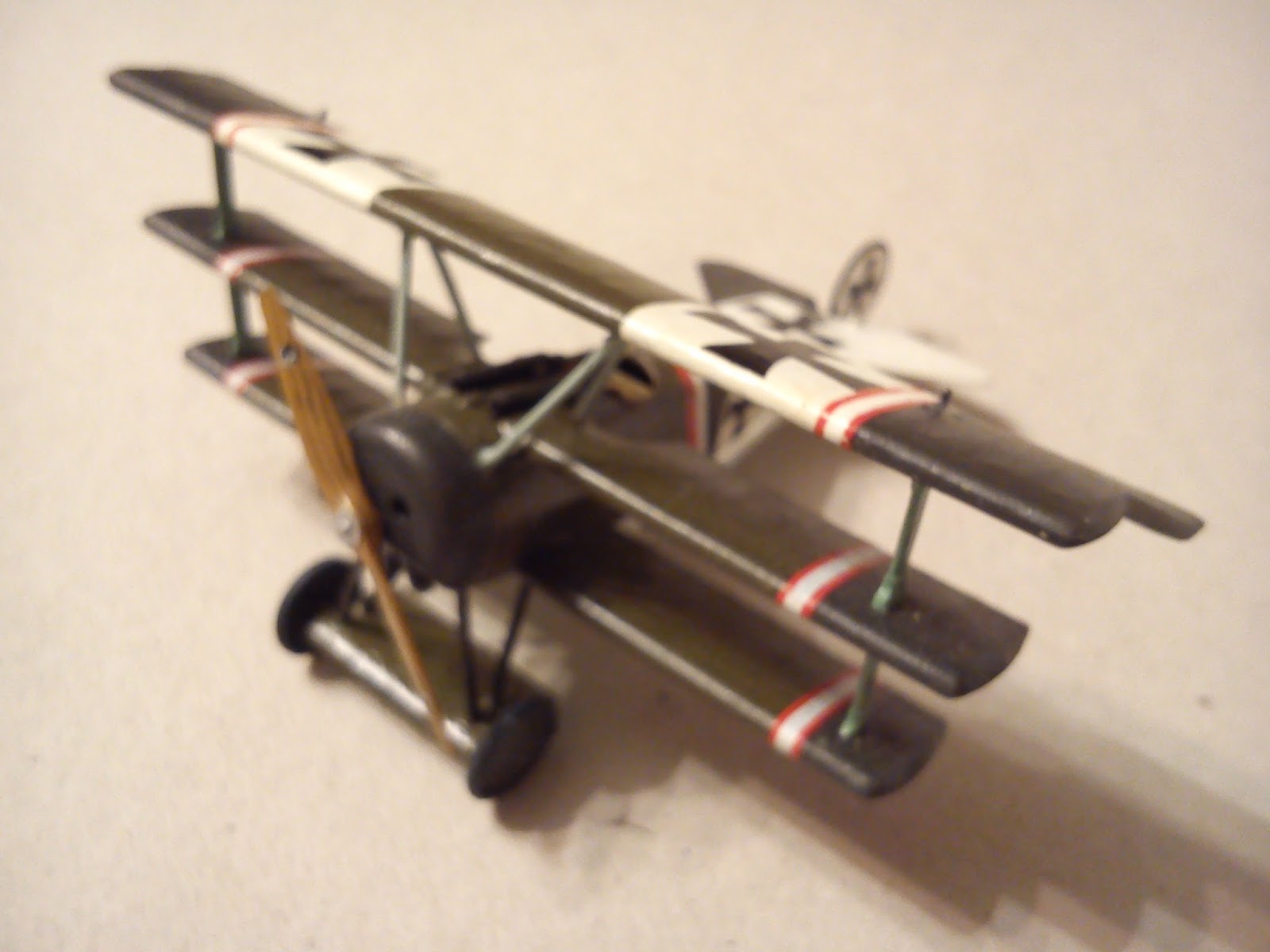 The Mad Hamster's Modelling: Fokker Dr. III