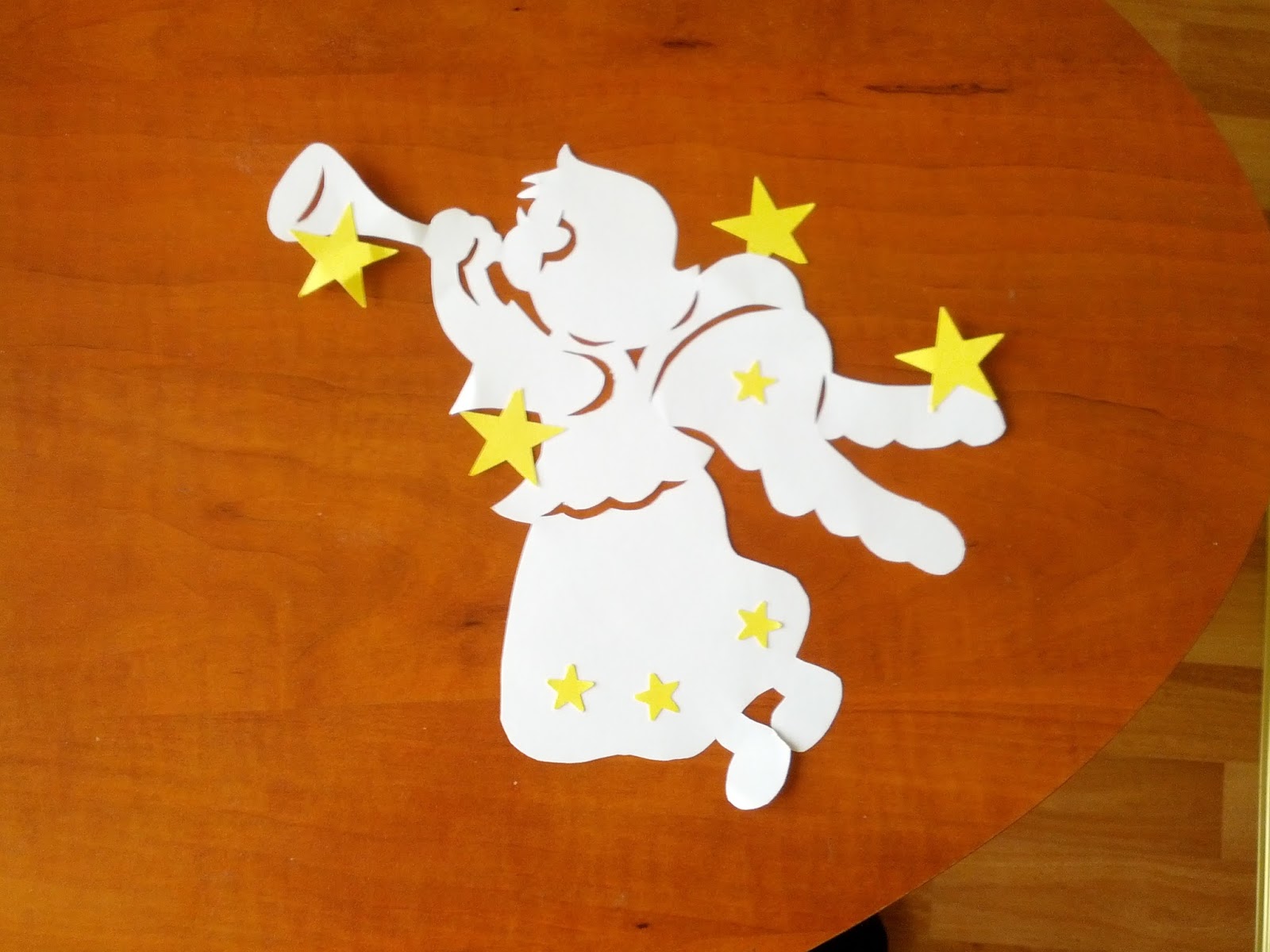 decoratiuni handmade: Ingeras cu trompeta