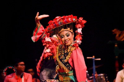 Tari Cokek Asal Betawi ( Artikel Lengkap ) | Adat Nusantara ...