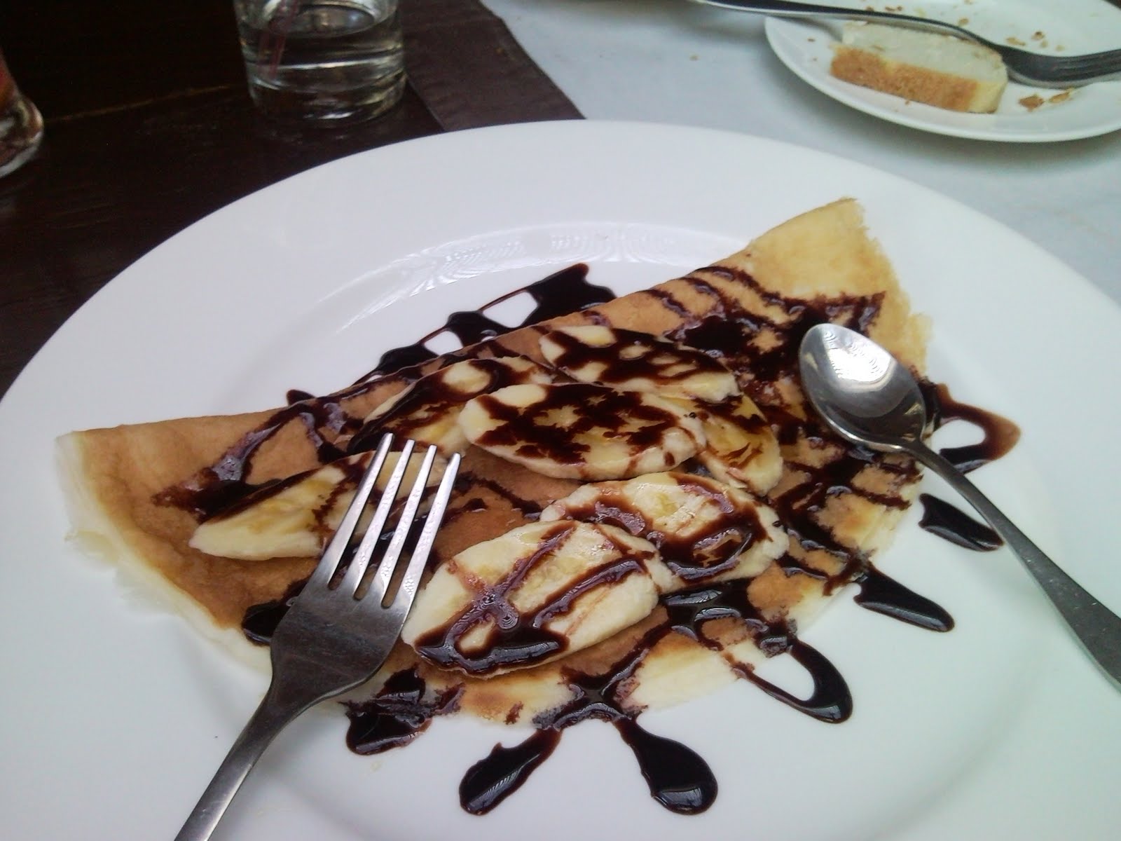 Chocolates: Delicious chocolate crepes