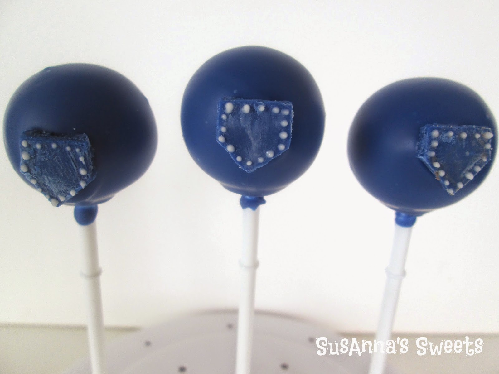 SusAnna's Sweets: Country Western Cake Pops