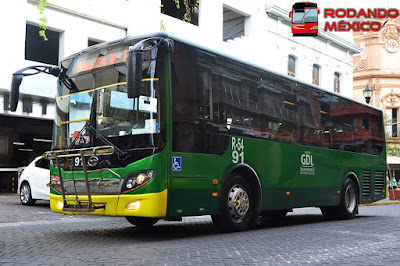 Dr Samuel Banda: Autobuses chinos en México