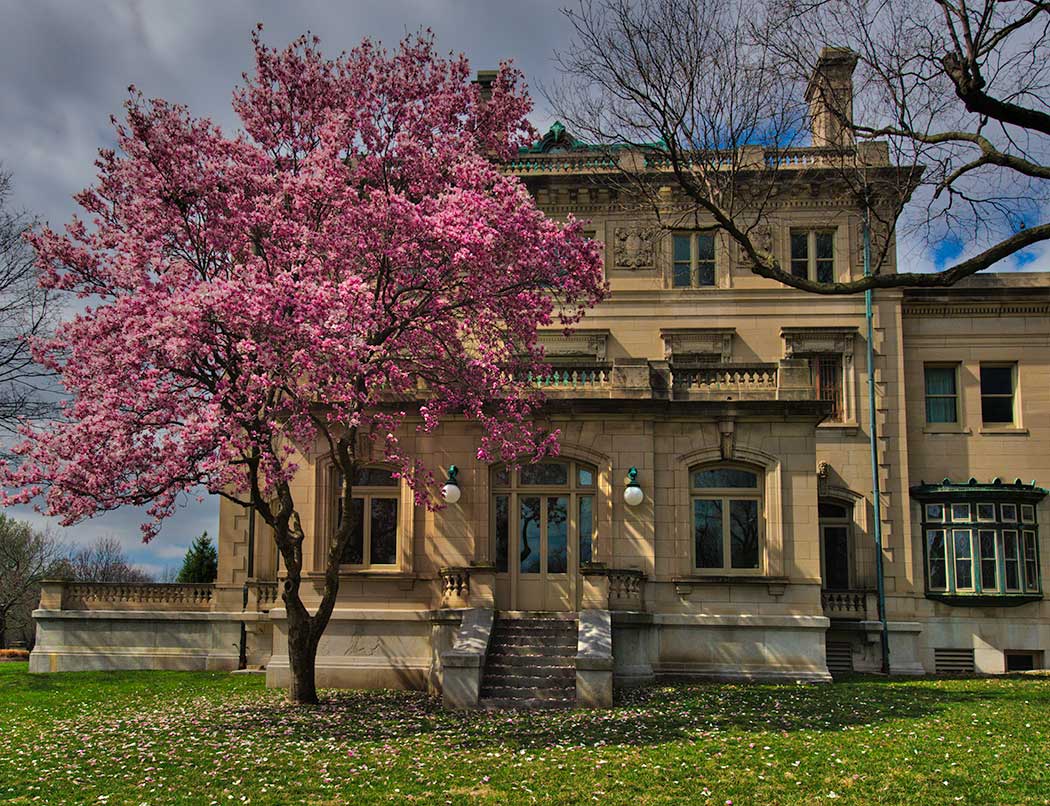 Hyperblogal: Kansas City Museum In Spring Finery