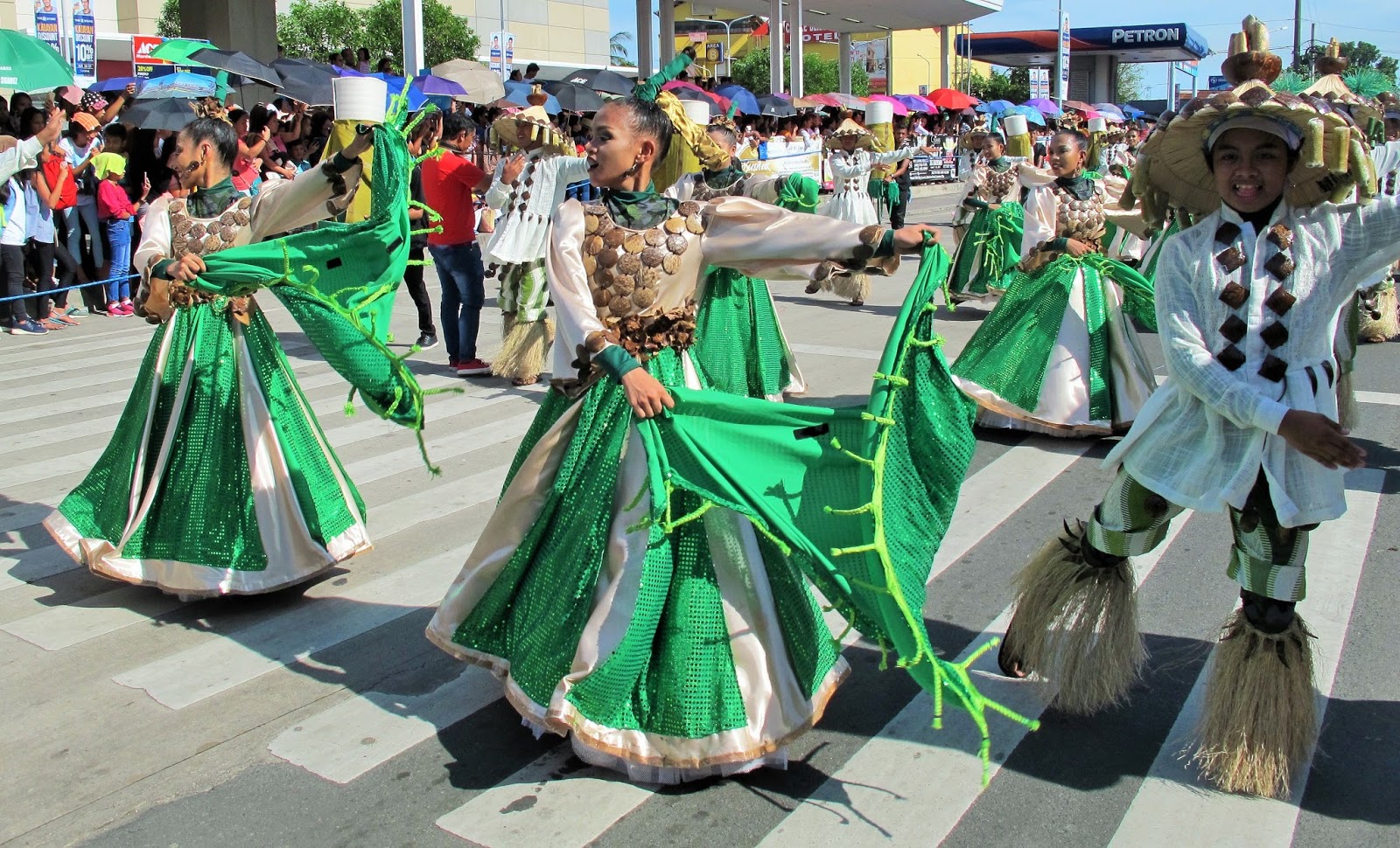 Gridcrosser: Coconut Creativity: Spectacles and Festivity at Quezon’s ...