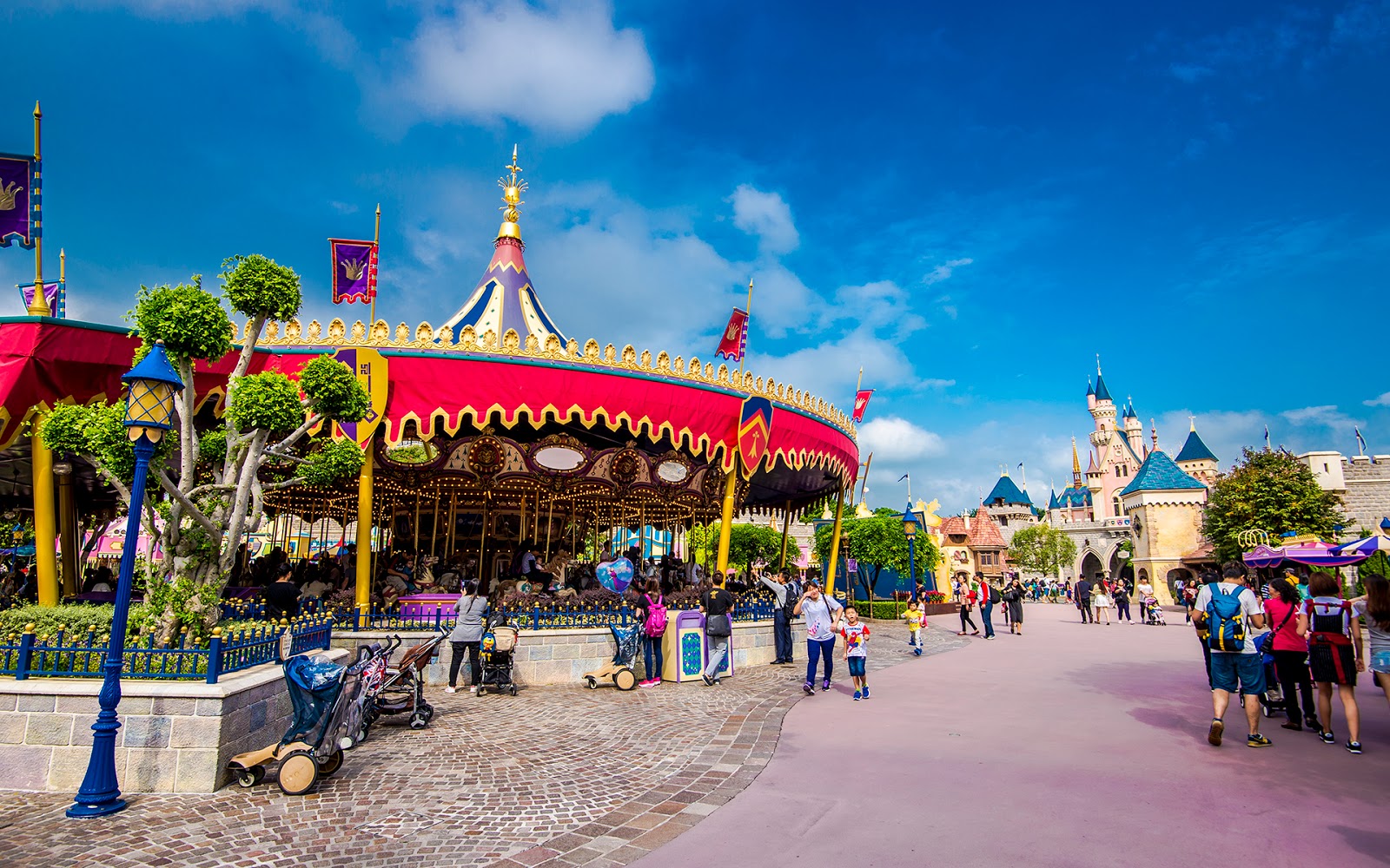 Around a Hong Kong Fantasyland