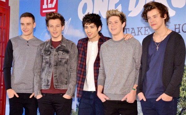 Zayn Malik, do One Direction, muda o visual durante passagem pelo Japão ...