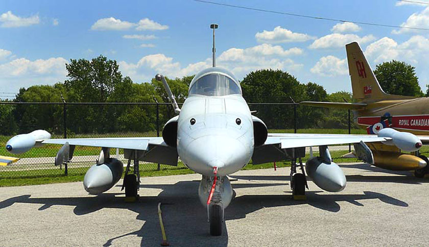 nhungdoicanh: Canadair CF-5/CF-116 Freedom Fighter