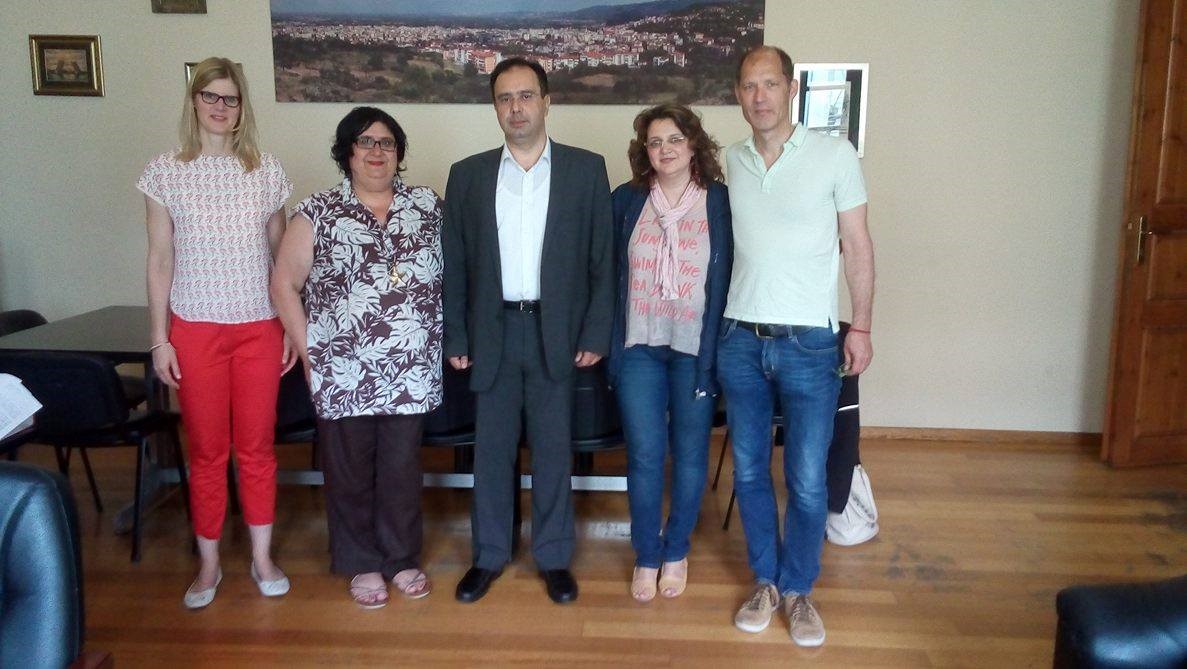 ΚΟΛΙΝΔΡΙΝΑ ΜΑΣΛΑΤΙΑ: ΣΥΝΑΝΤΗΣΗ ΤΟΥ ΔΗΜΑΡΧΟΥ Κ. ΒΟΡΓΙΑΖΙΔΗ ΚΑΙ ΤΟΥ ...