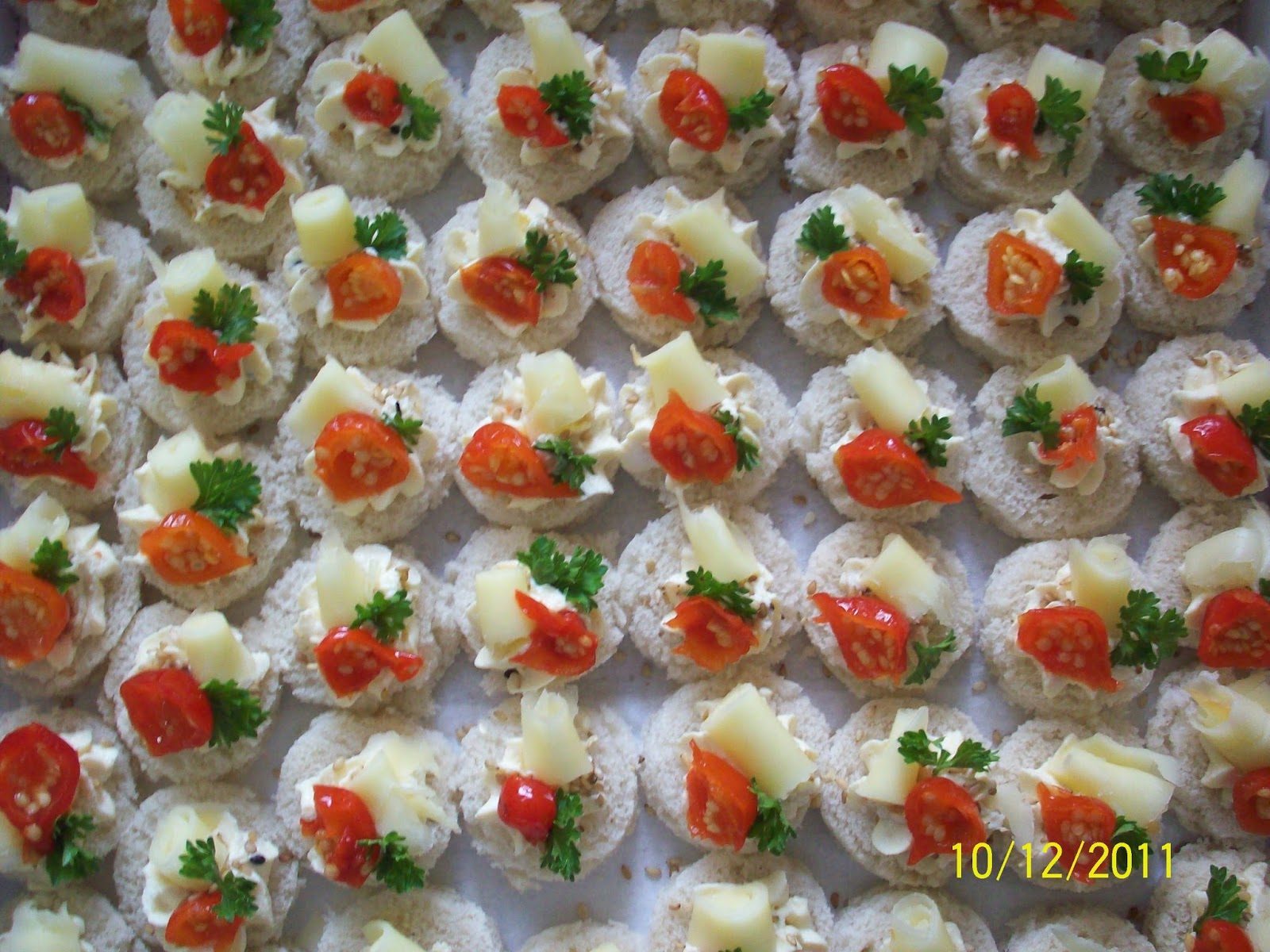 Canapés & Cia: CANAPÉS DECORADOS