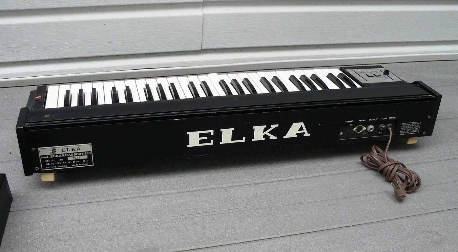 MATRIXSYNTH: Two ELKA RHAPSODY 490 STRING MACHINES