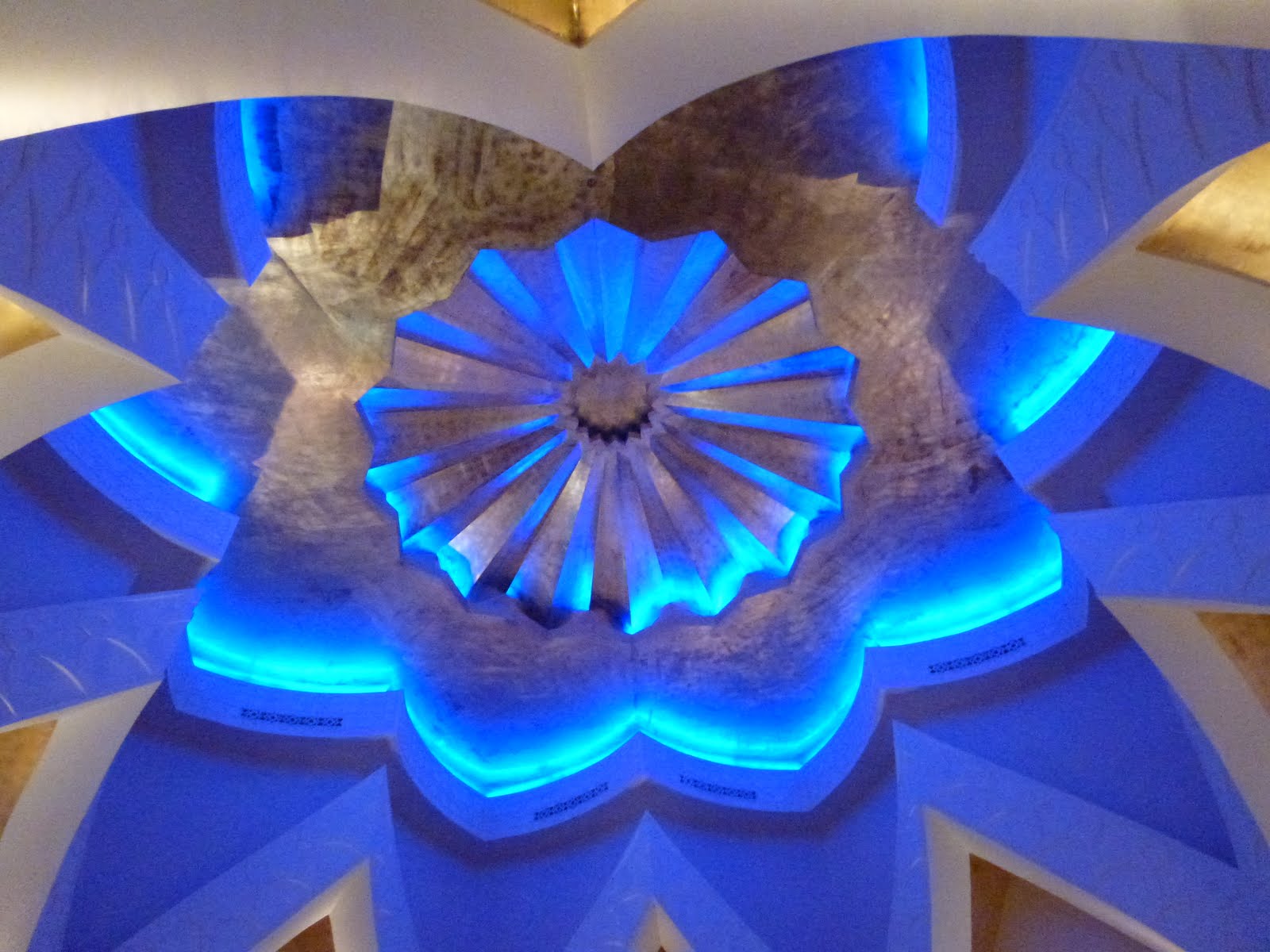 The Insider: Arabian Lights