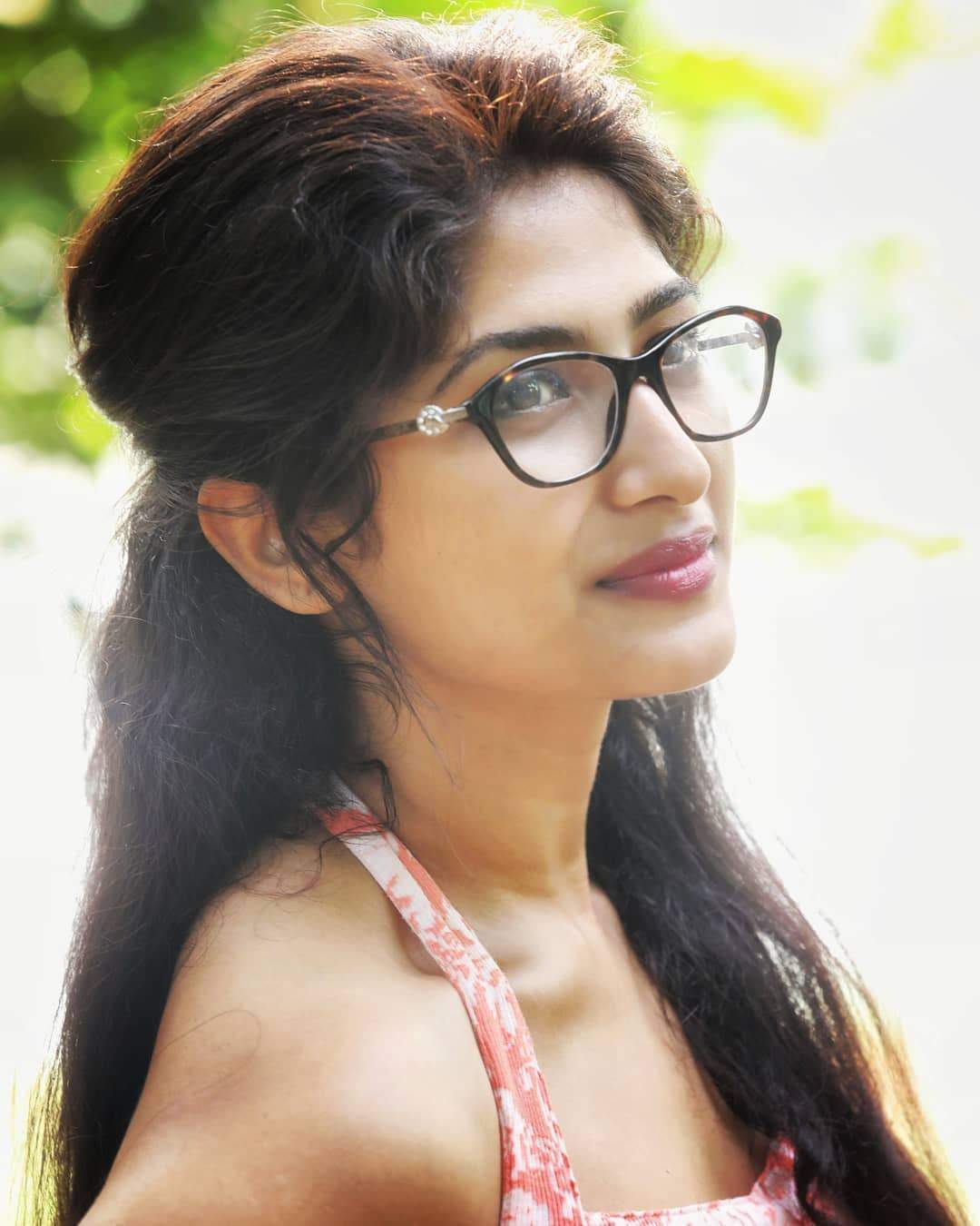 Actress Roshini Prakash Latest HD Photos and wallpapers - Cantik Sexy Hot