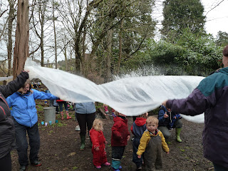 Messy Kids: It's Playtime: Get Outdoors!