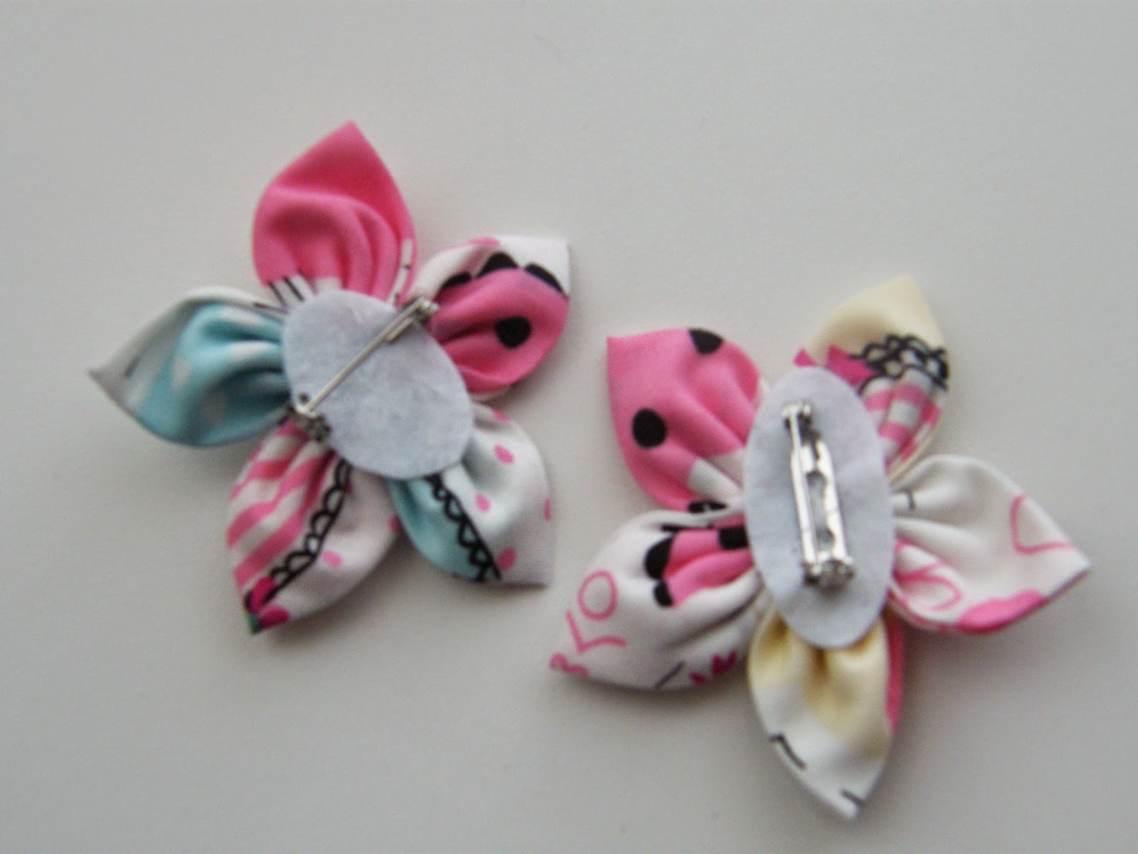 Another day: How to...sew a simple fabric flower brooch