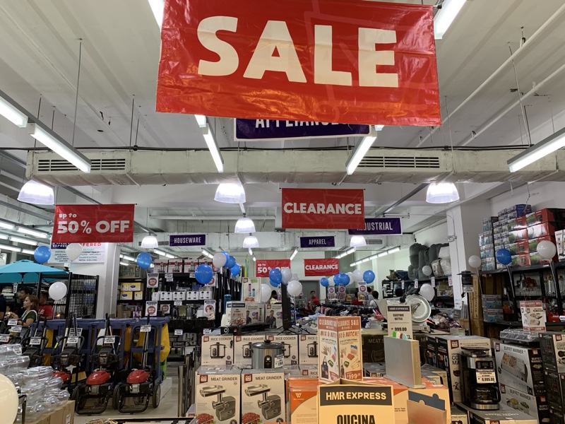 HMR Express Lucky Chinatown Mall is Now Open! - Rochelle Rivera