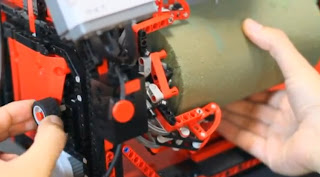 LEGO 360° Milling Machine Present | Machine Tool Concept.