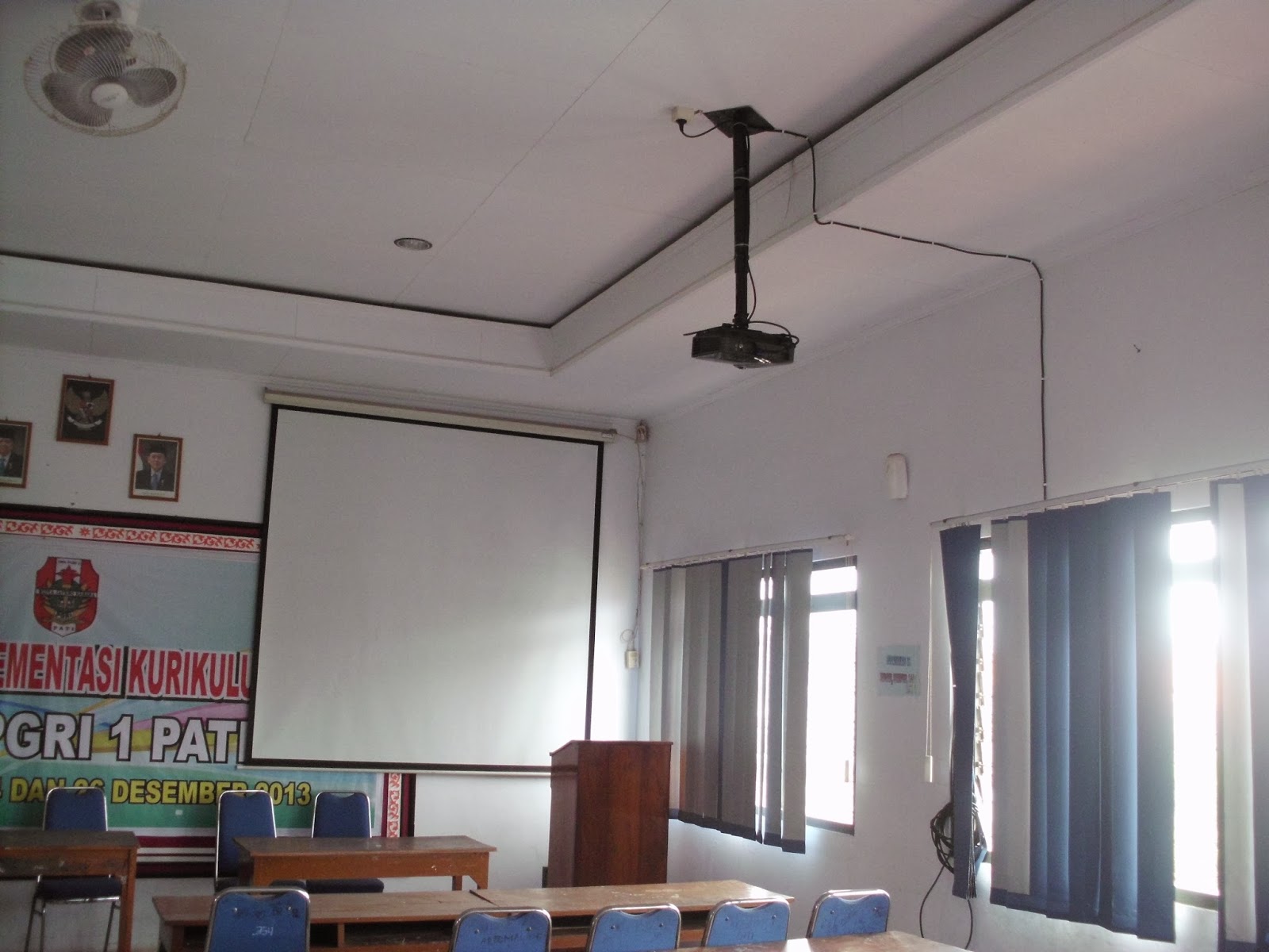SMA PGRI 1PATI: Ruang Multimedia