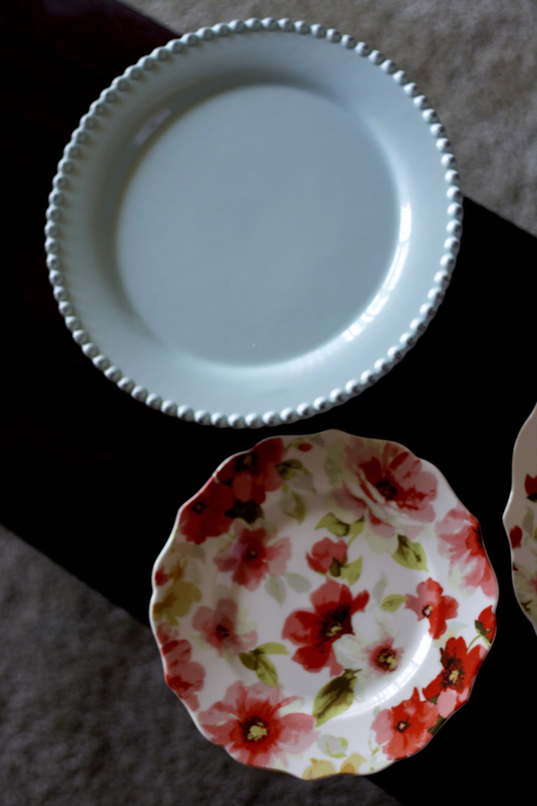 Getz Blogging: DIY Cake Plate(s)
