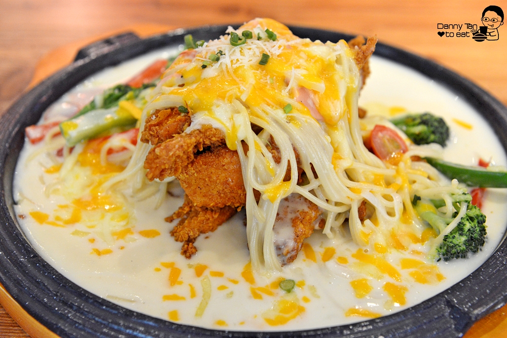 Chir Chir ~ DANNY LOVE TO EAT