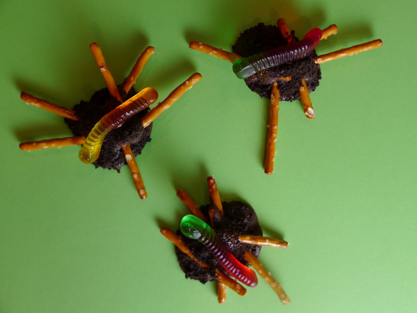 Sugartown Sweets: (Gummy) Worms On A Stick!