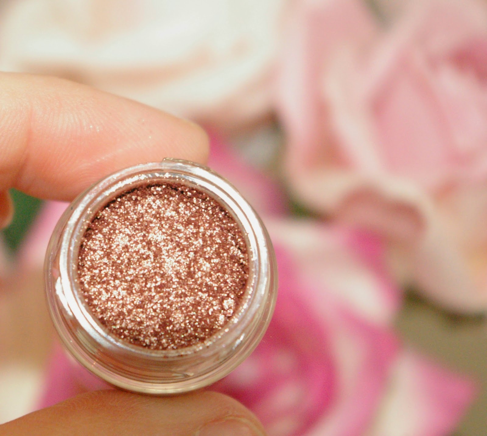 ♥ TiffanysBeautyBox ♥: MAC Pigment - Tan ♥